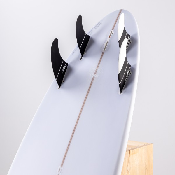 DHD Interceptor – Surfer Inn衝浪客棧 – Taiwan Toucheng衝浪專門店